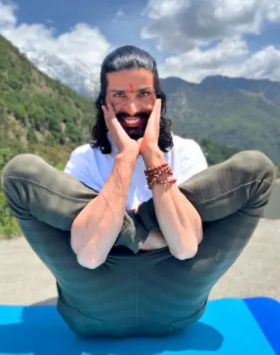 Yoga Teacher Training in India | Dharamshala & Goa - Raj Yog